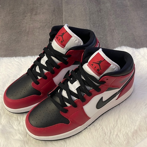 Nike | Shoes | Nike Air Jordan Mid Chicago Black | Poshmark